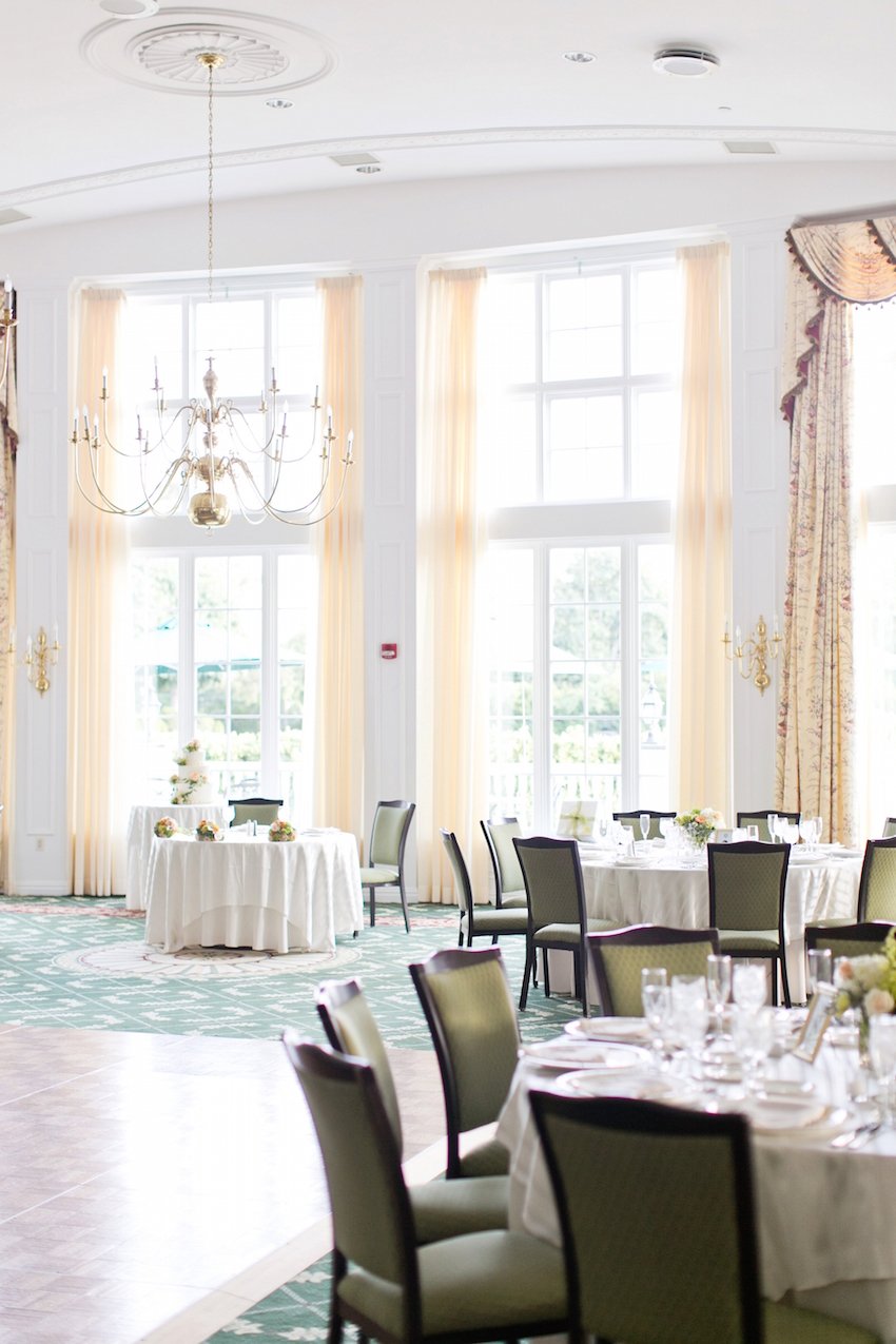 Airy Reception at the Garden City Country Club
