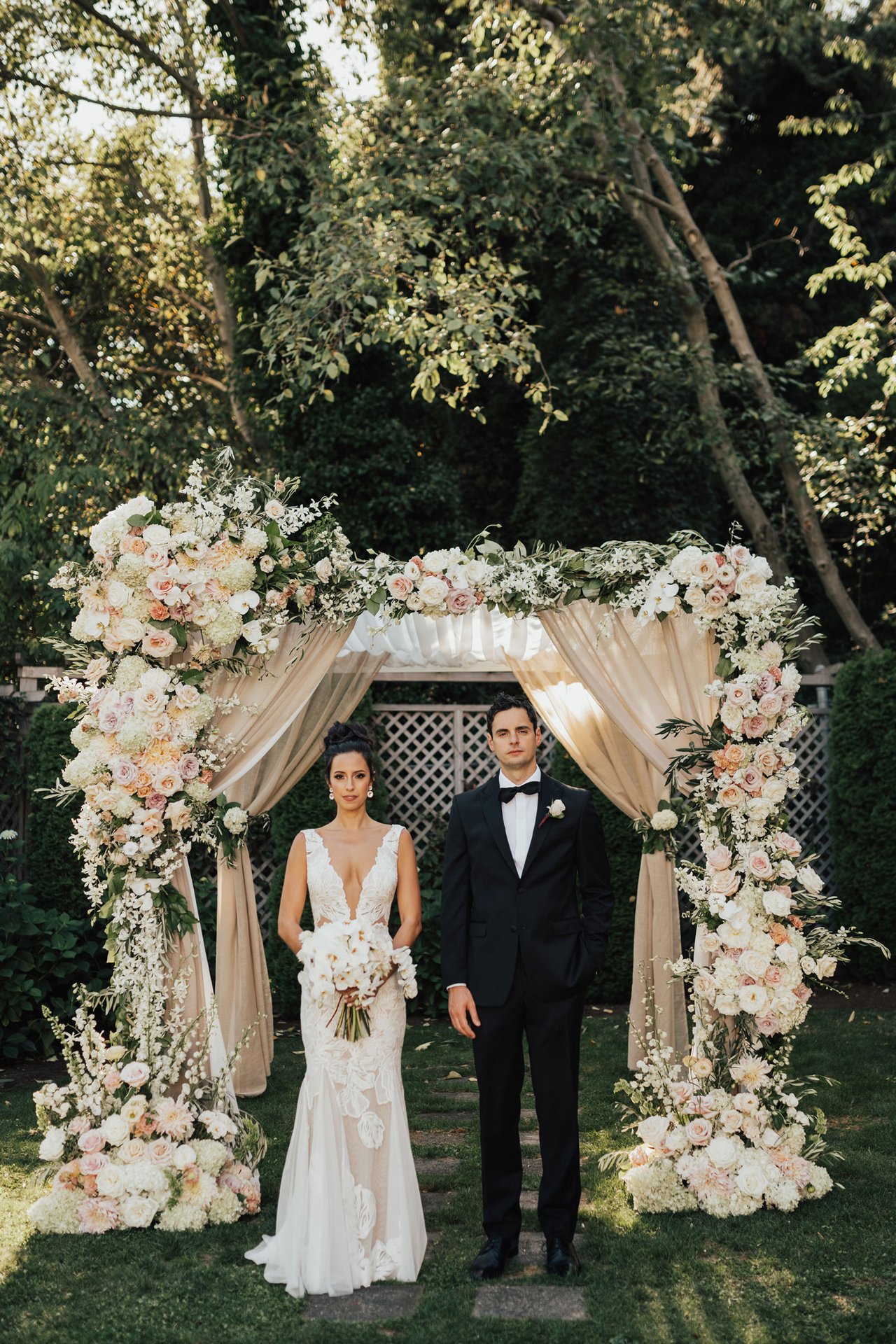 Bride & Groom at Outdoor Seattle Wedding