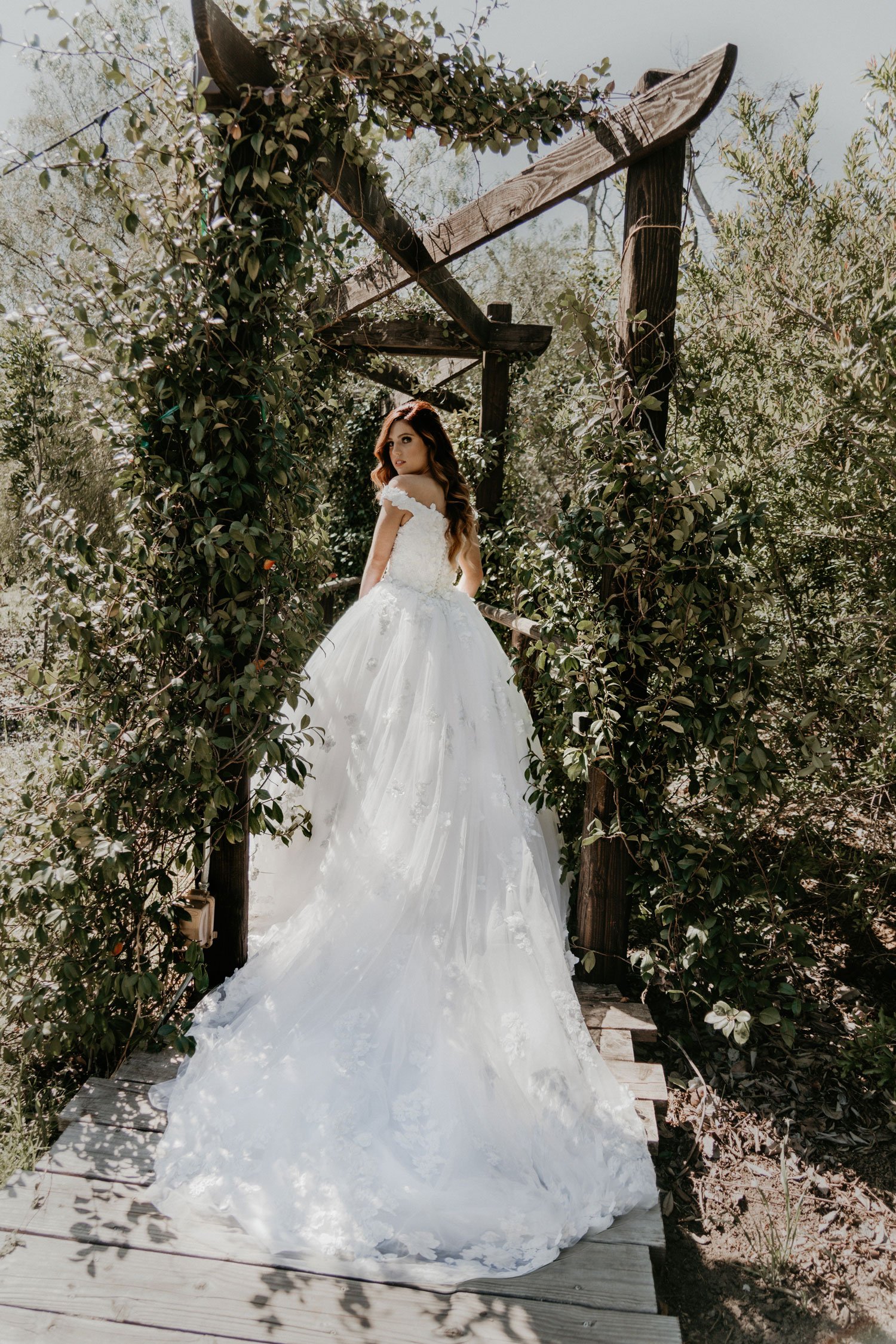 Real Wedding of Sydney Sierota + Cameron Quiseng - Inside Weddings