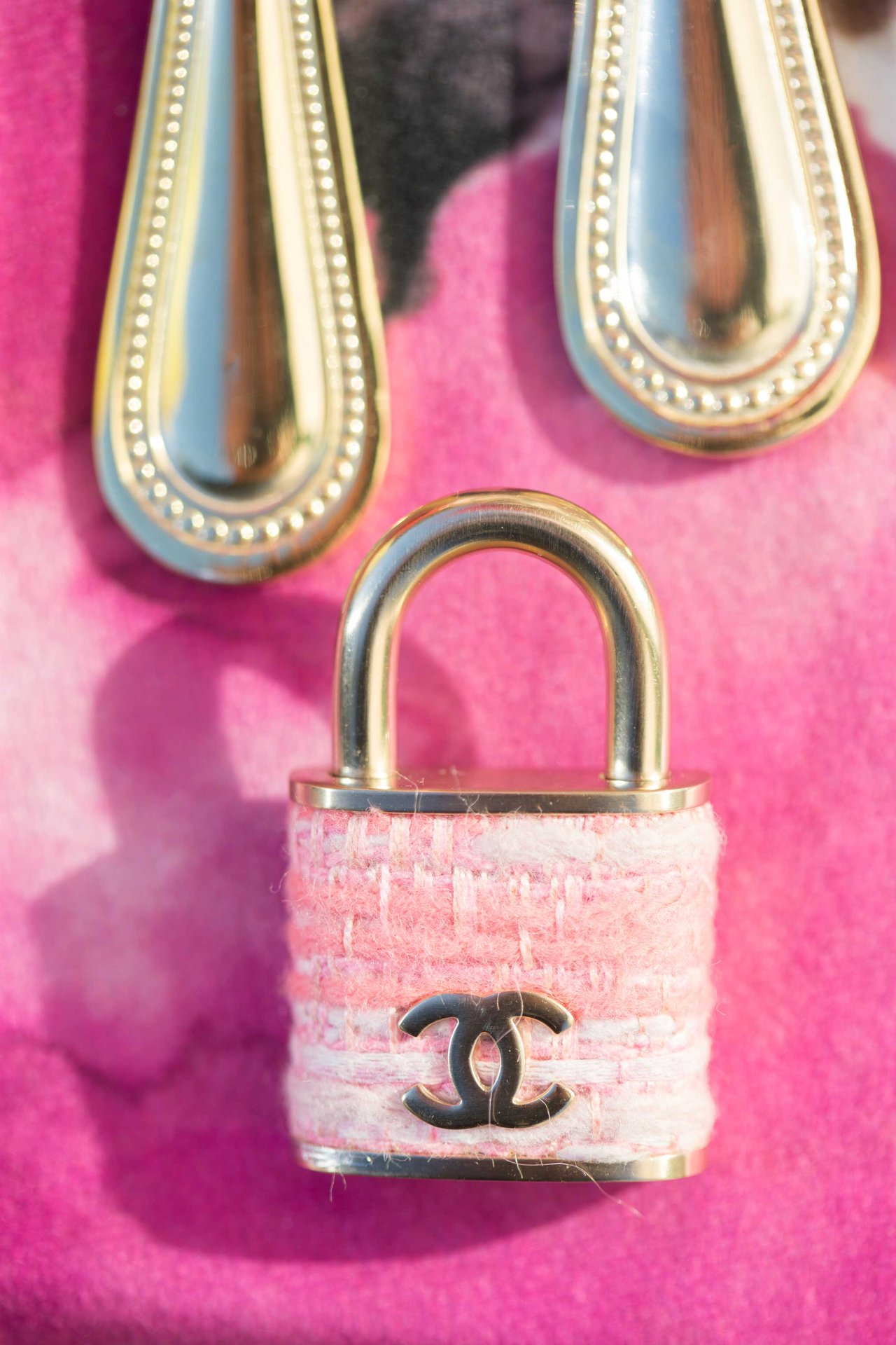 Pink Chanel Lock on Fuchsia Table Linen