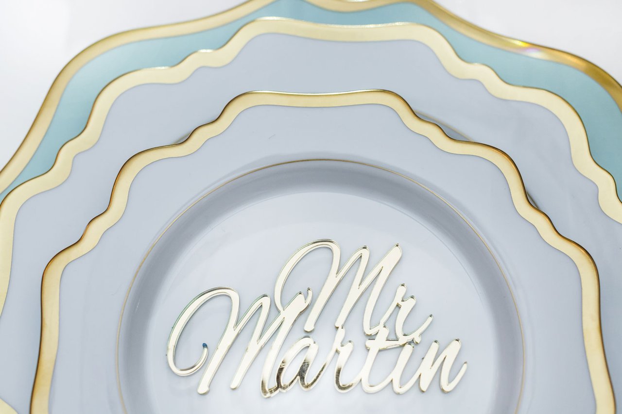 Personalized Details on China Plate