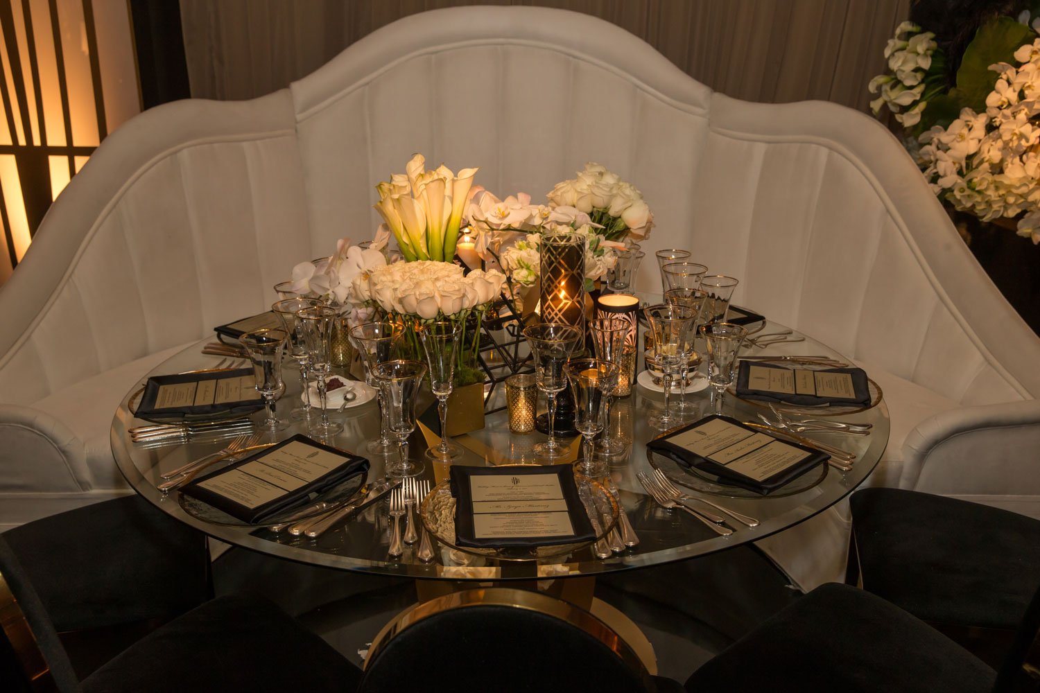 Round Table with Banquette Seating