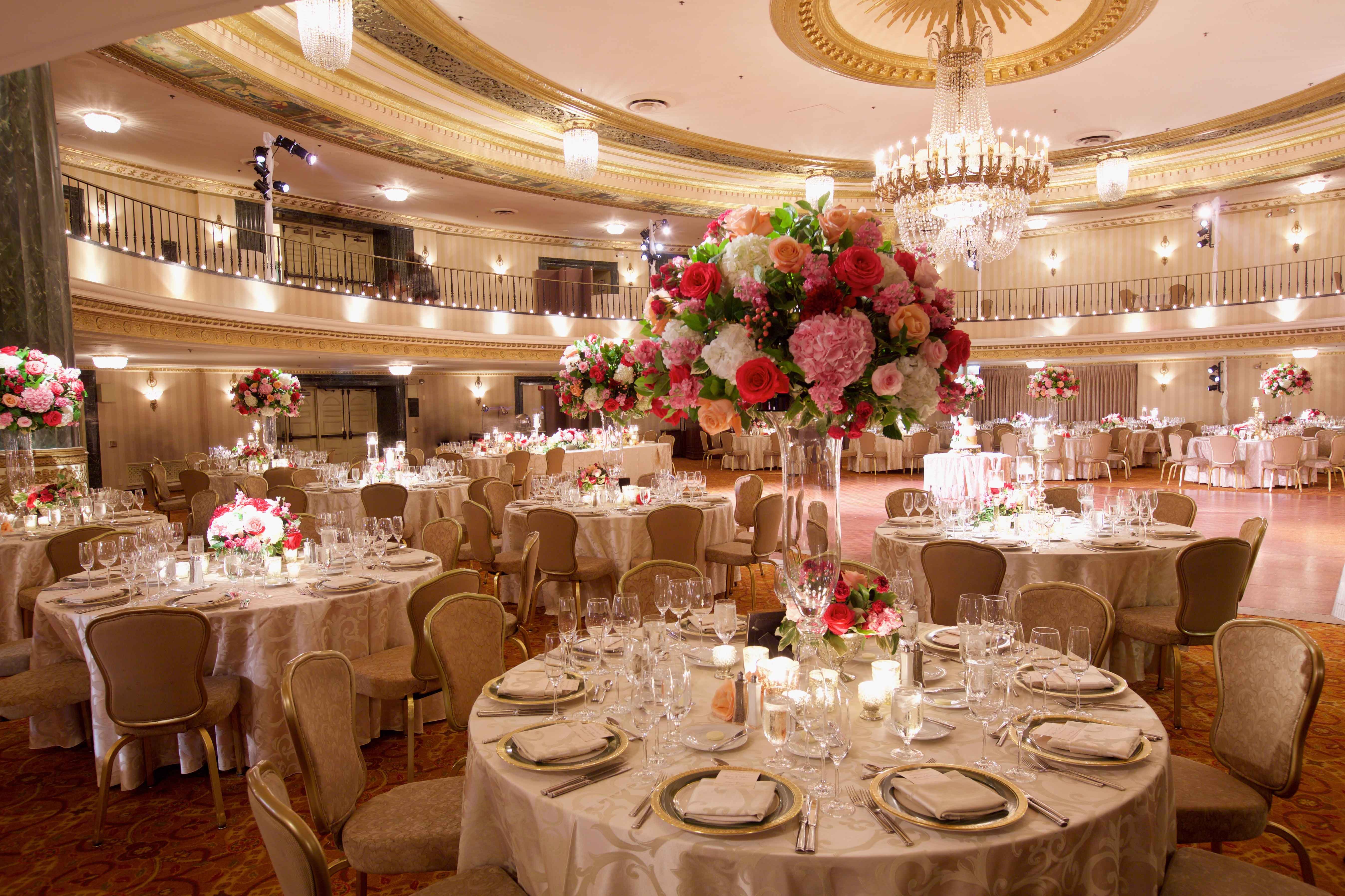 Gold Ballroom Reception Décor