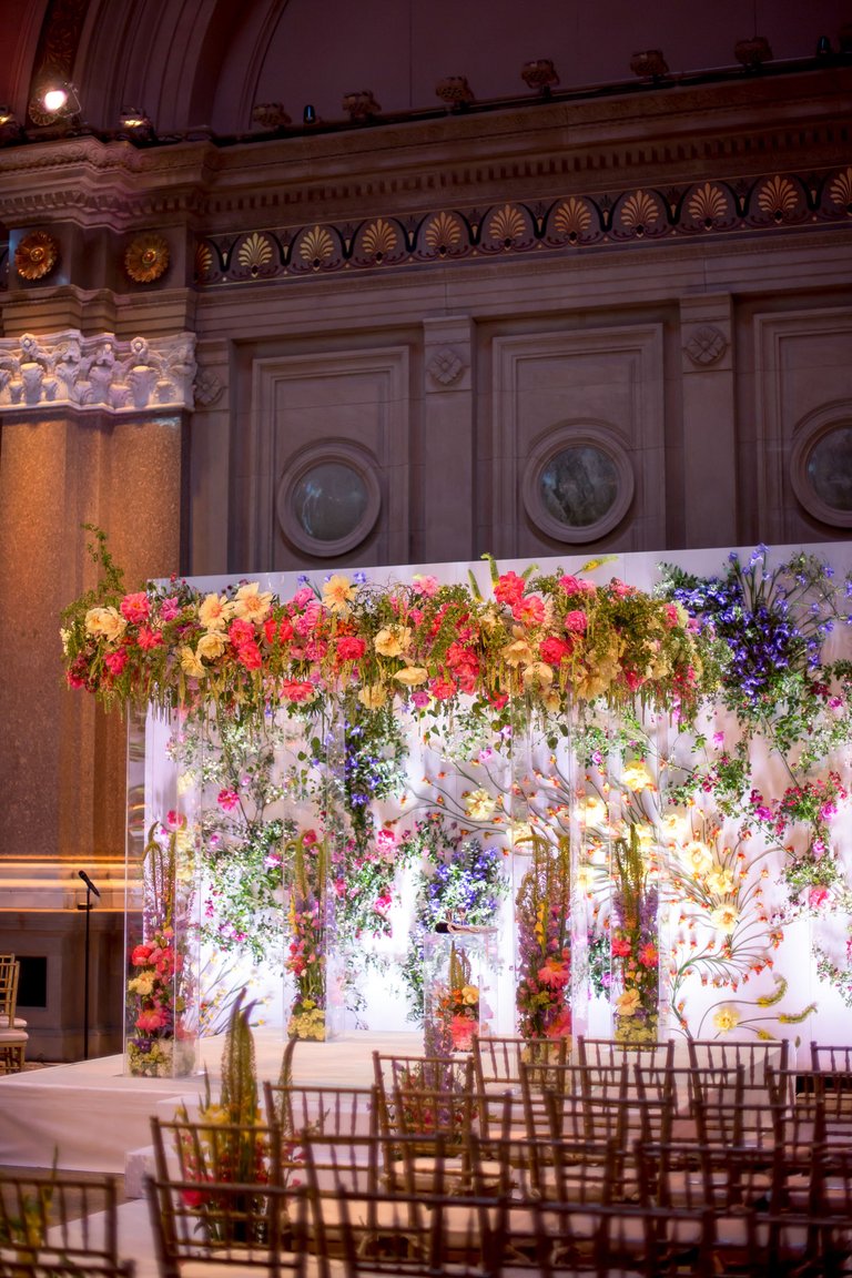 Colorful Wedding Ceremony Décor