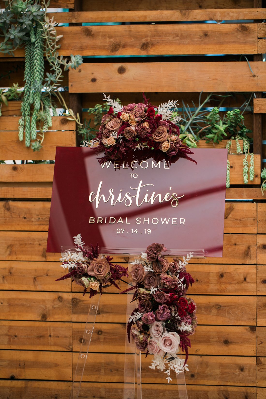 Burgundy Welcome Sign